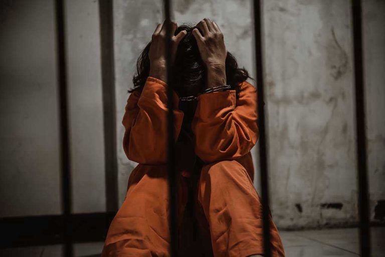 Body Never Found—Killer’s Girlfriend Wants OUT | Integrity Press
